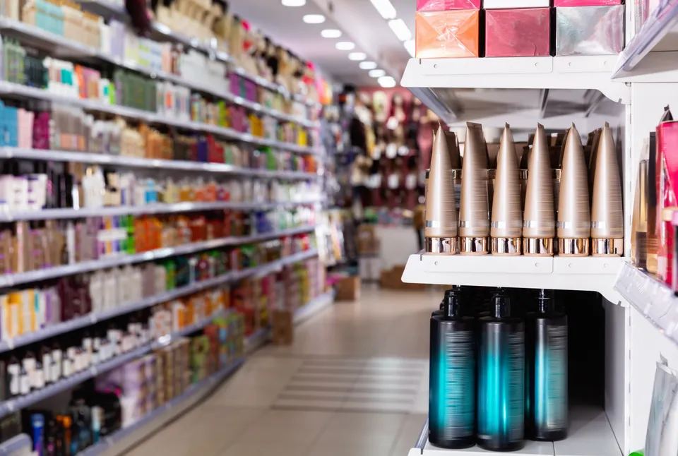 FDA Delays Ban on Toxic Hair Relaxer Chemicals